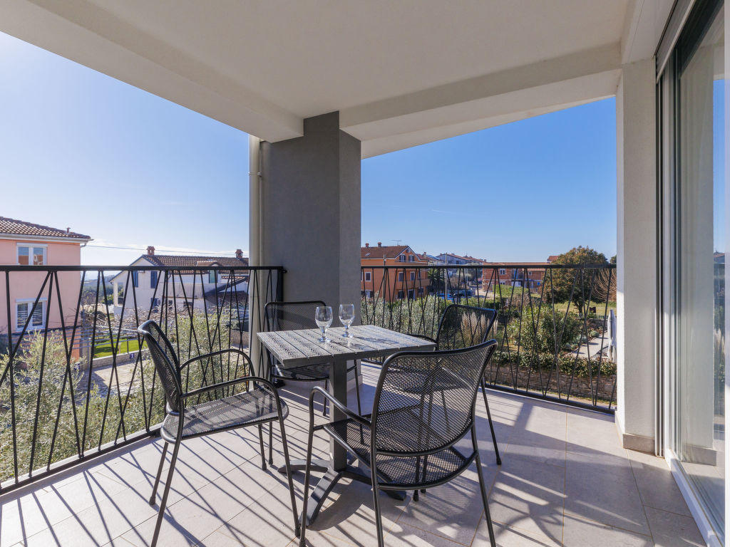 Ferienwohnung La Mar in Umag/Zambratija HR2208.441.1 | Interhome