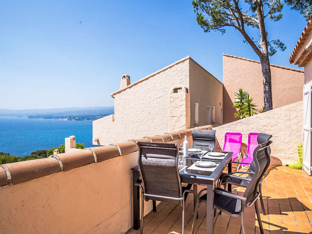 Apartment Mas de la Madrague in Saint Cyr sur Mer La Madrague FR8341 ...