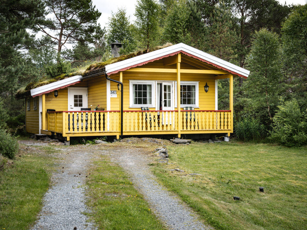 Holiday House Solbakken in Hellevik I Fjaler NO1494.603.1 | Interhome